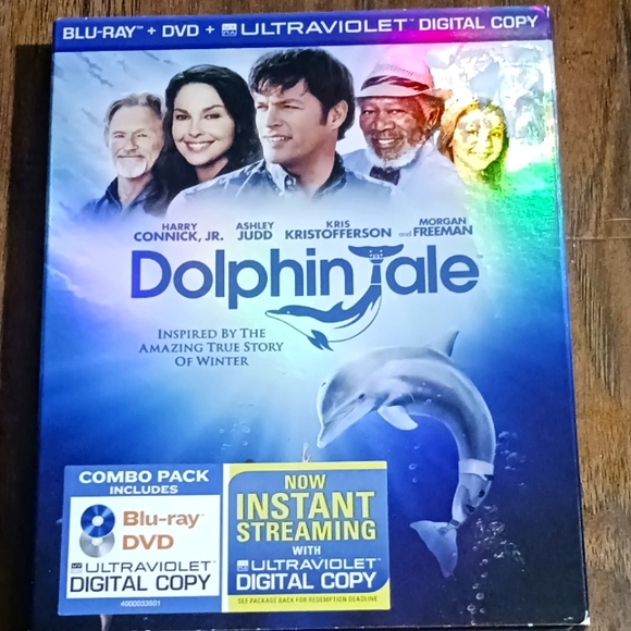 Warner Bros. | Media | Dolphin Tale On Bluray Dvd | Poshmark